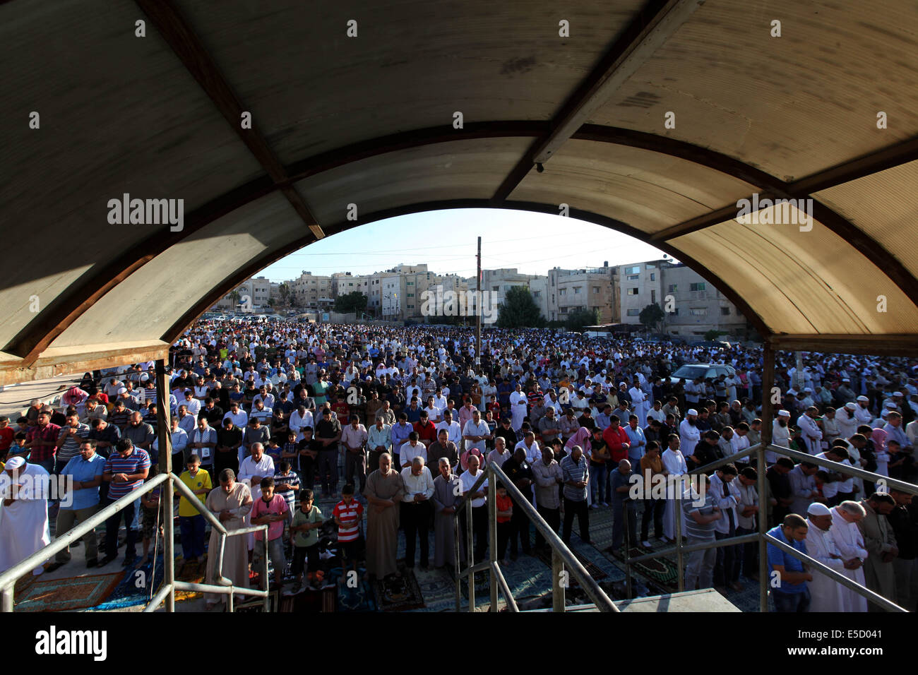 Amman, Jordan. 28th July, 2014. Jordanian people perform Eid al-Fitr ...