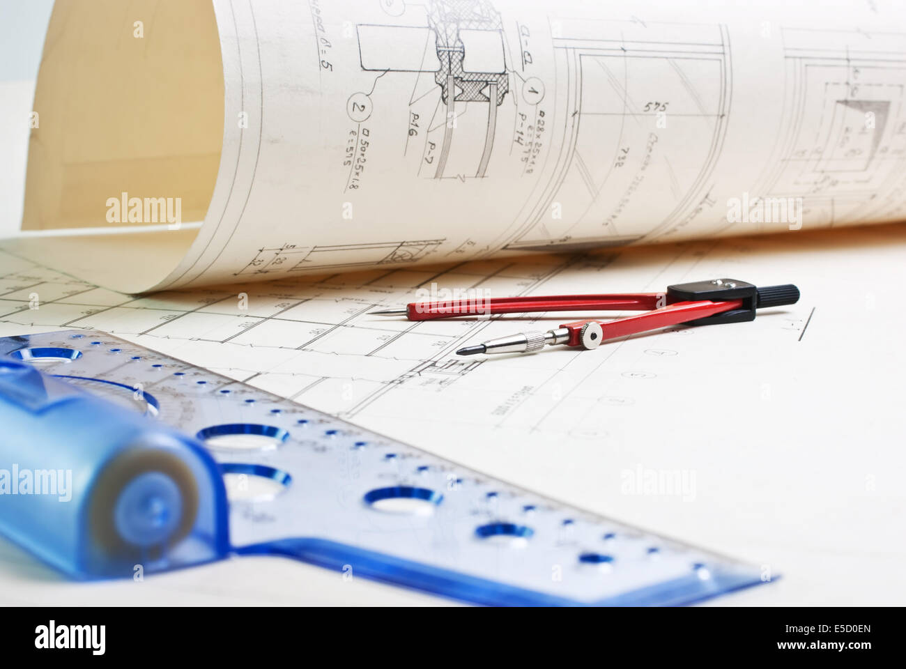 Old compass drawing hi-res stock photography and images - Alamy