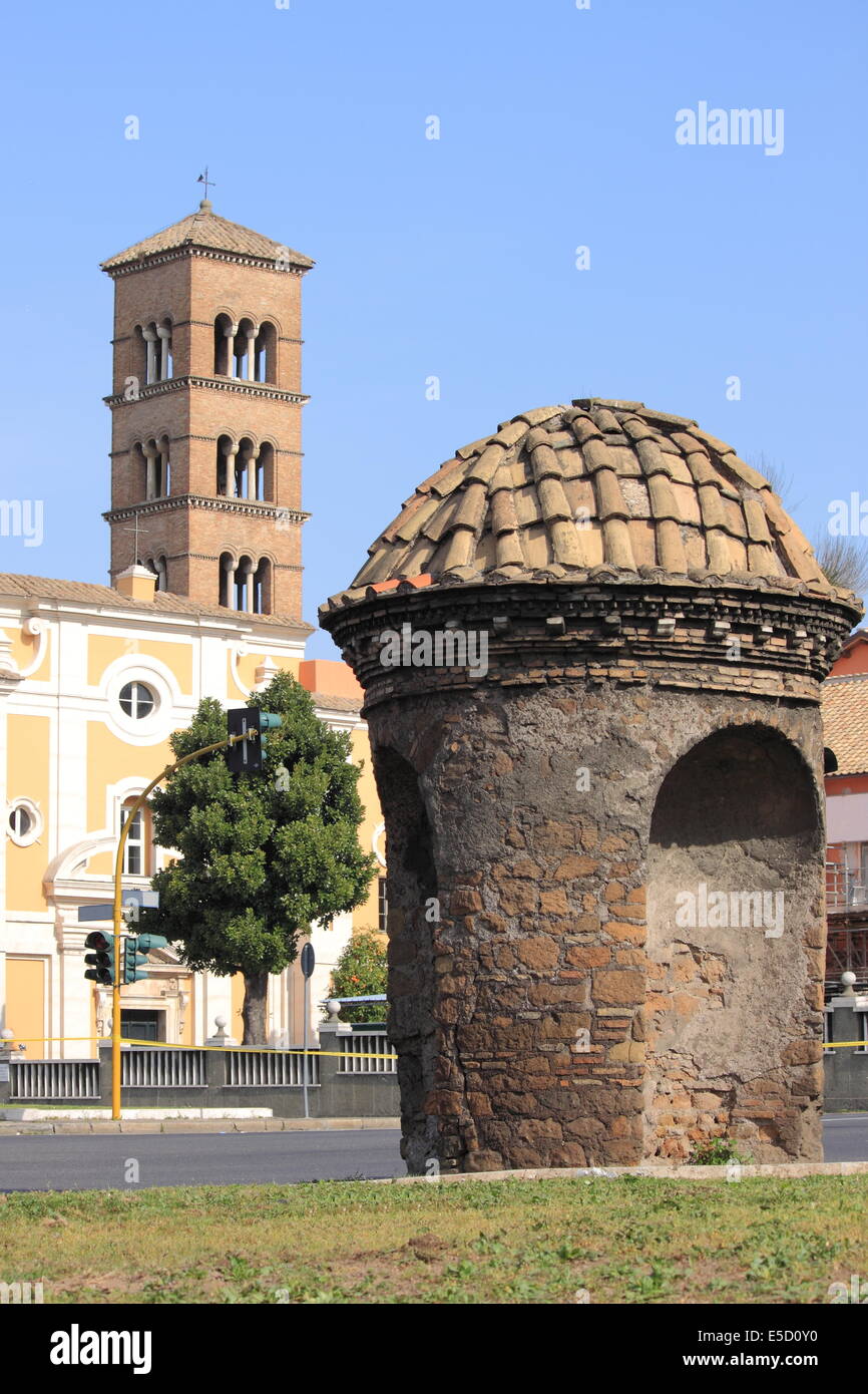 View old sentry box hi-res stock photography and images - Alamy