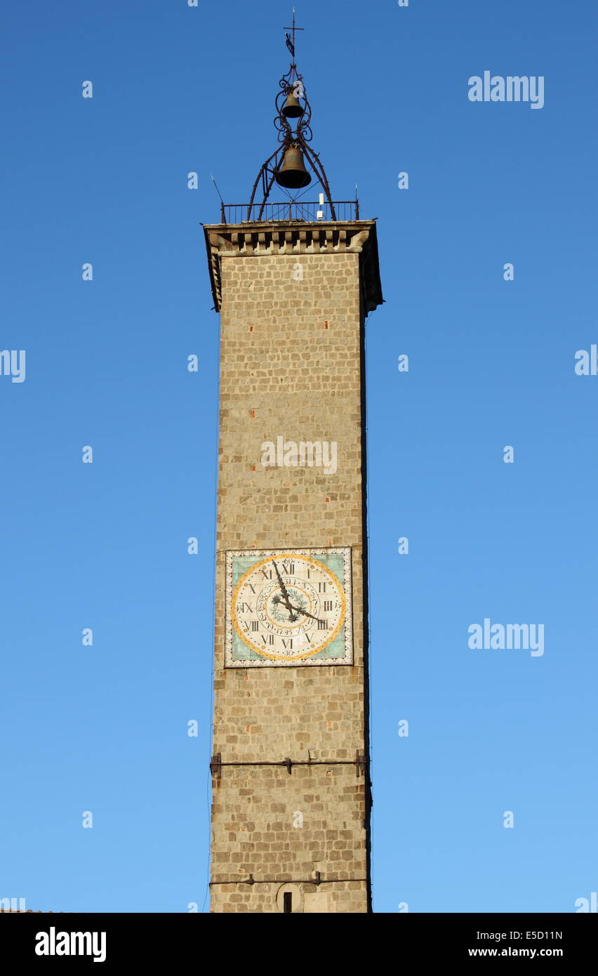 Communal clock hi-res stock photography and images - Alamy