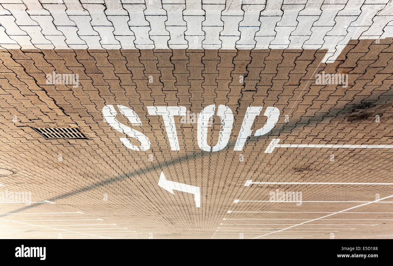 Stop sign hi-res stock photography and images - Alamy