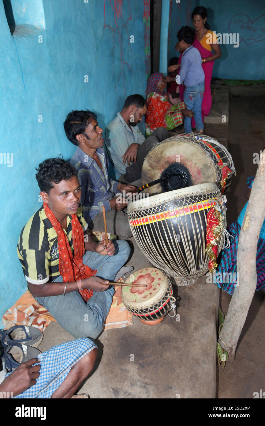 Indigenous people playing music hi-res stock photography and images - Alamy