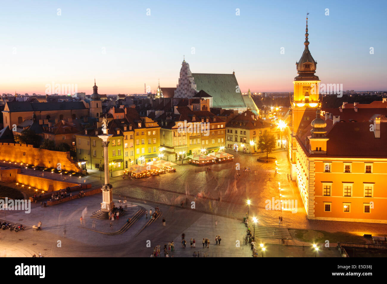 Royal castle square hi-res stock photography and images - Alamy
