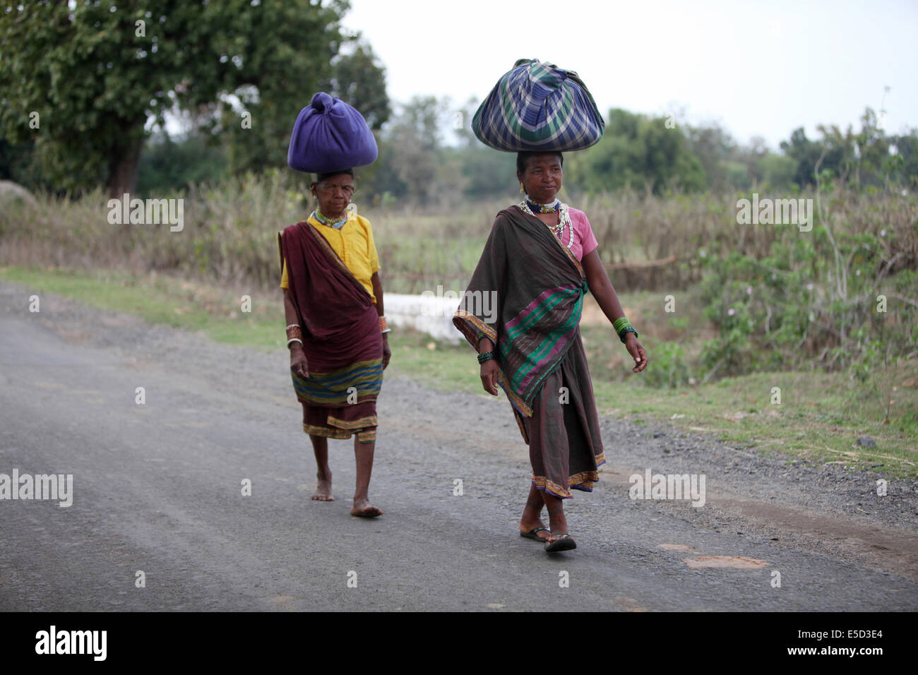 Aboriginal people walking hi-res stock photography and images - Alamy