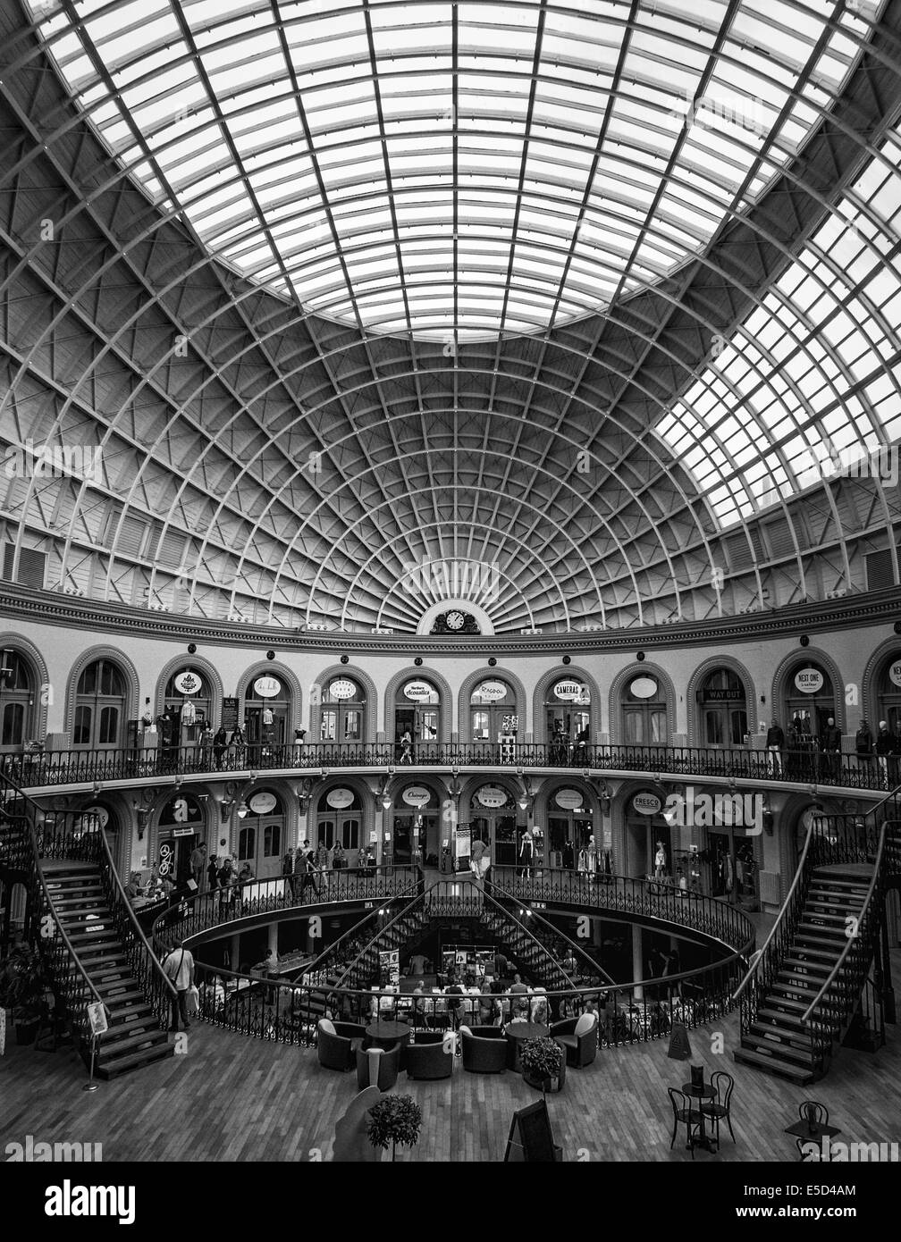 Restored masterpiece of architecture Black and White Stock Photos ...