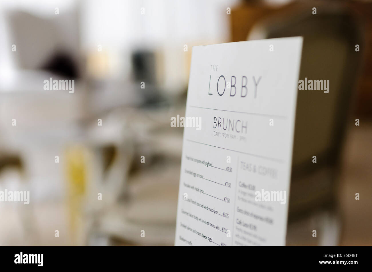 Hotel lobby cafe hi-res stock photography and images - Alamy