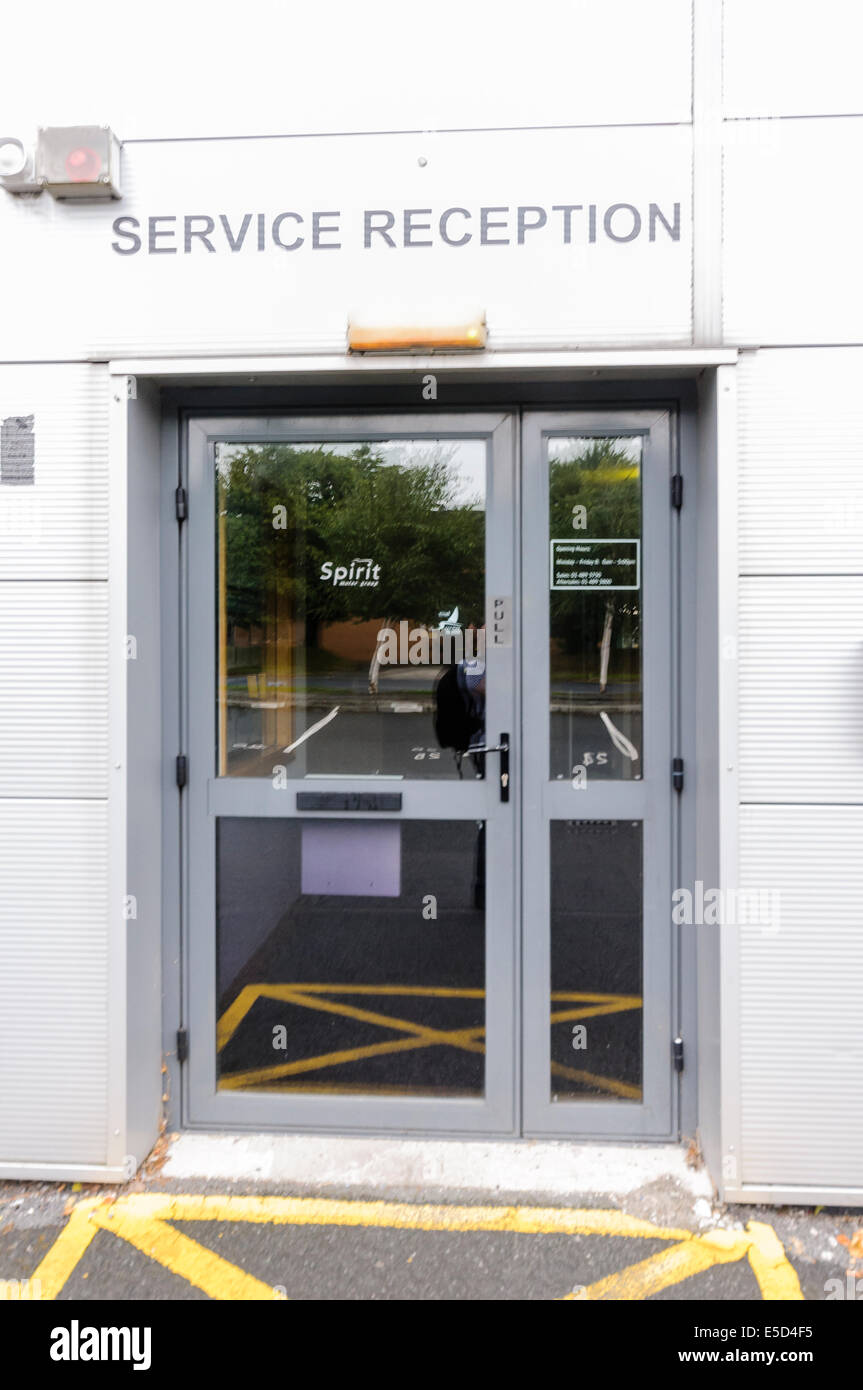 Entrance to the Service Reception at a car dealer Stock Photo - Alamy