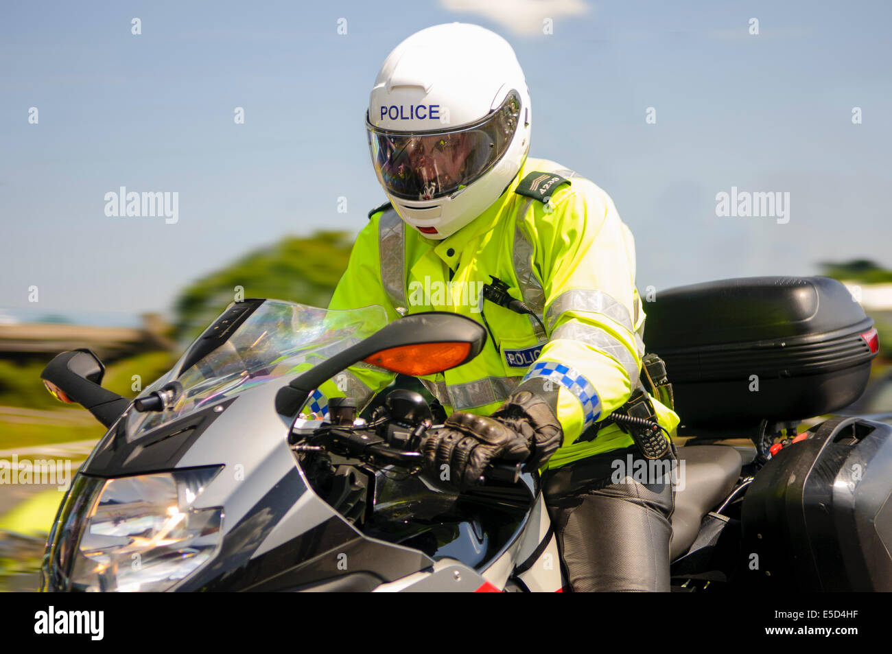 Uk police motorcycle hi-res stock photography and images - Alamy
