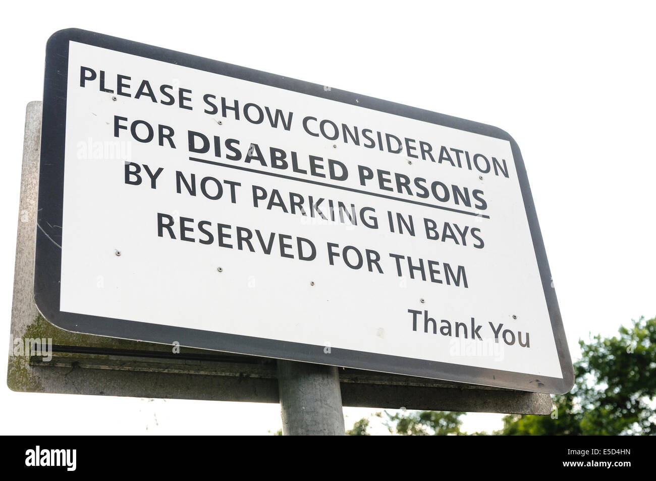 Disabled bay sign hi-res stock photography and images - Alamy