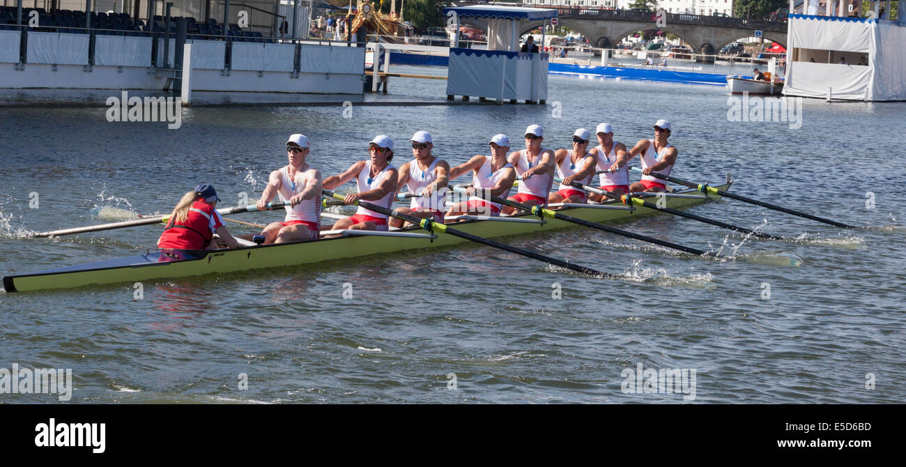 Rowing team success hi-res stock photography and images - Alamy