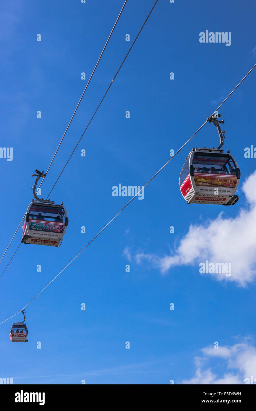 Commuting cable car hi-res stock photography and images - Alamy
