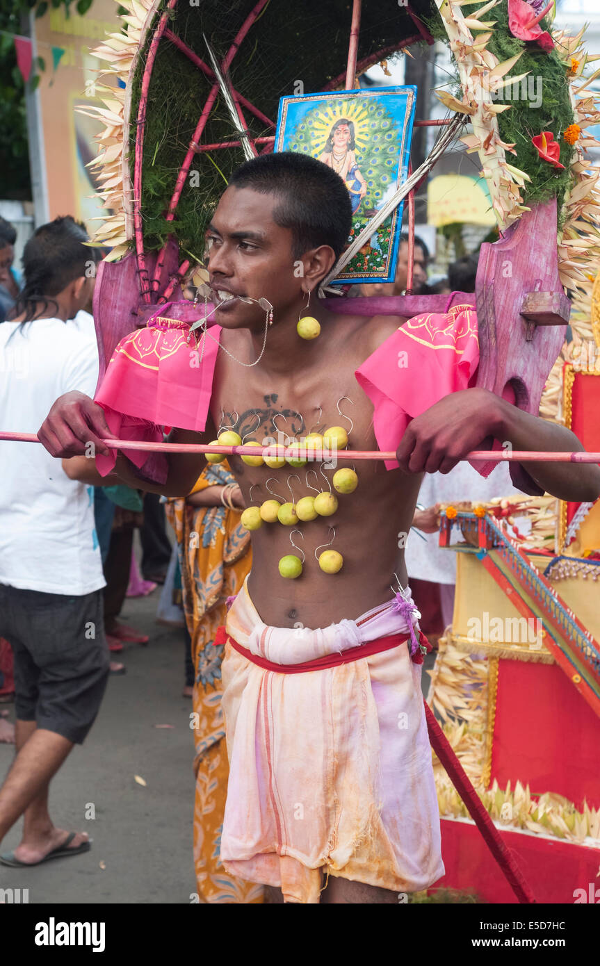 Cavadee festival mauritius island hi-res stock photography and images ...
