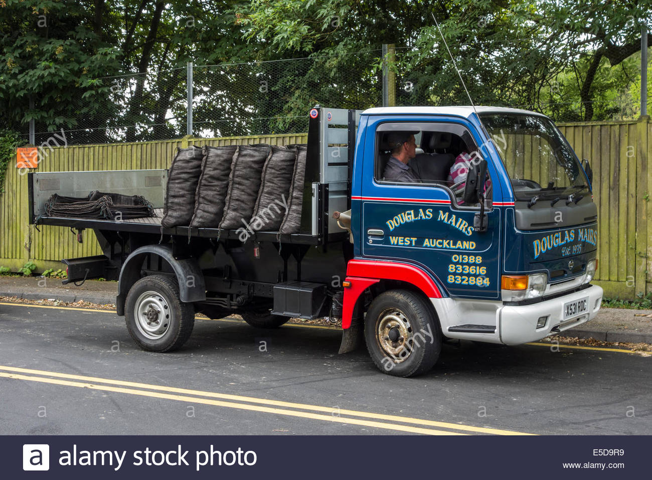 Empty Lorry High Resolution Stock Photography and Images - Alamy