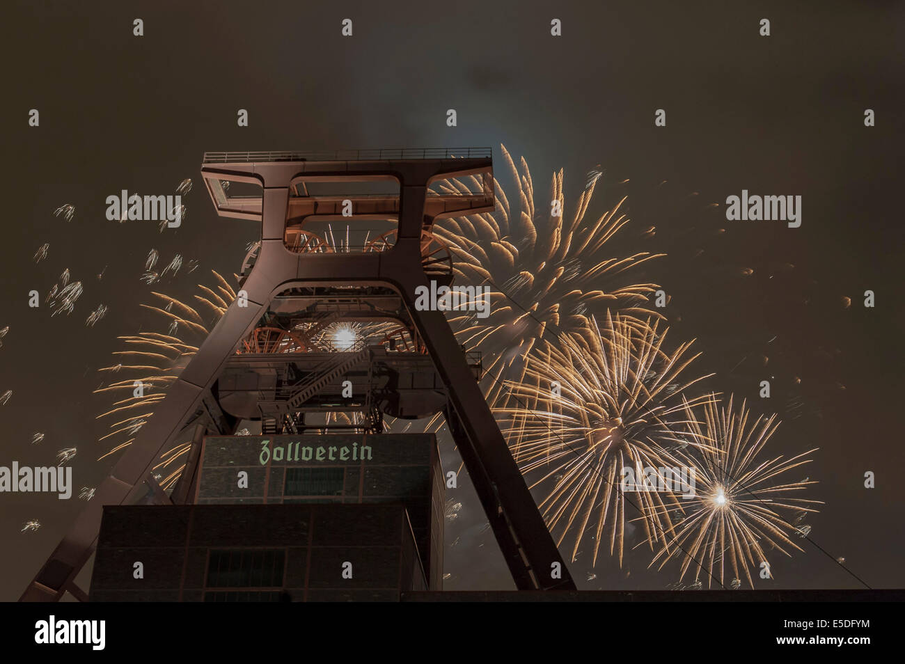 Capital fireworks hi-res stock photography and images - Alamy