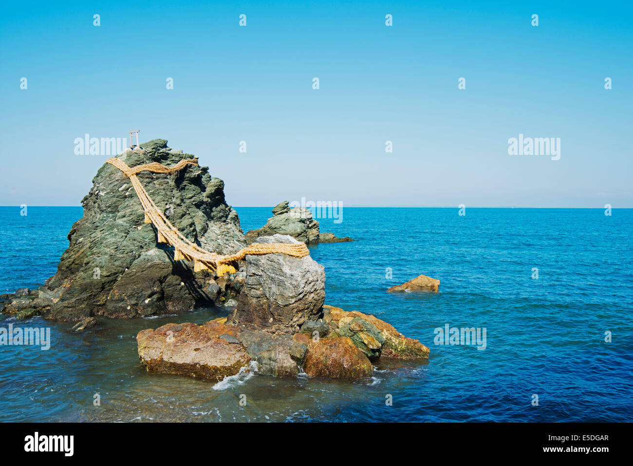 Wedded rocks japan hi-res stock photography and images - Alamy