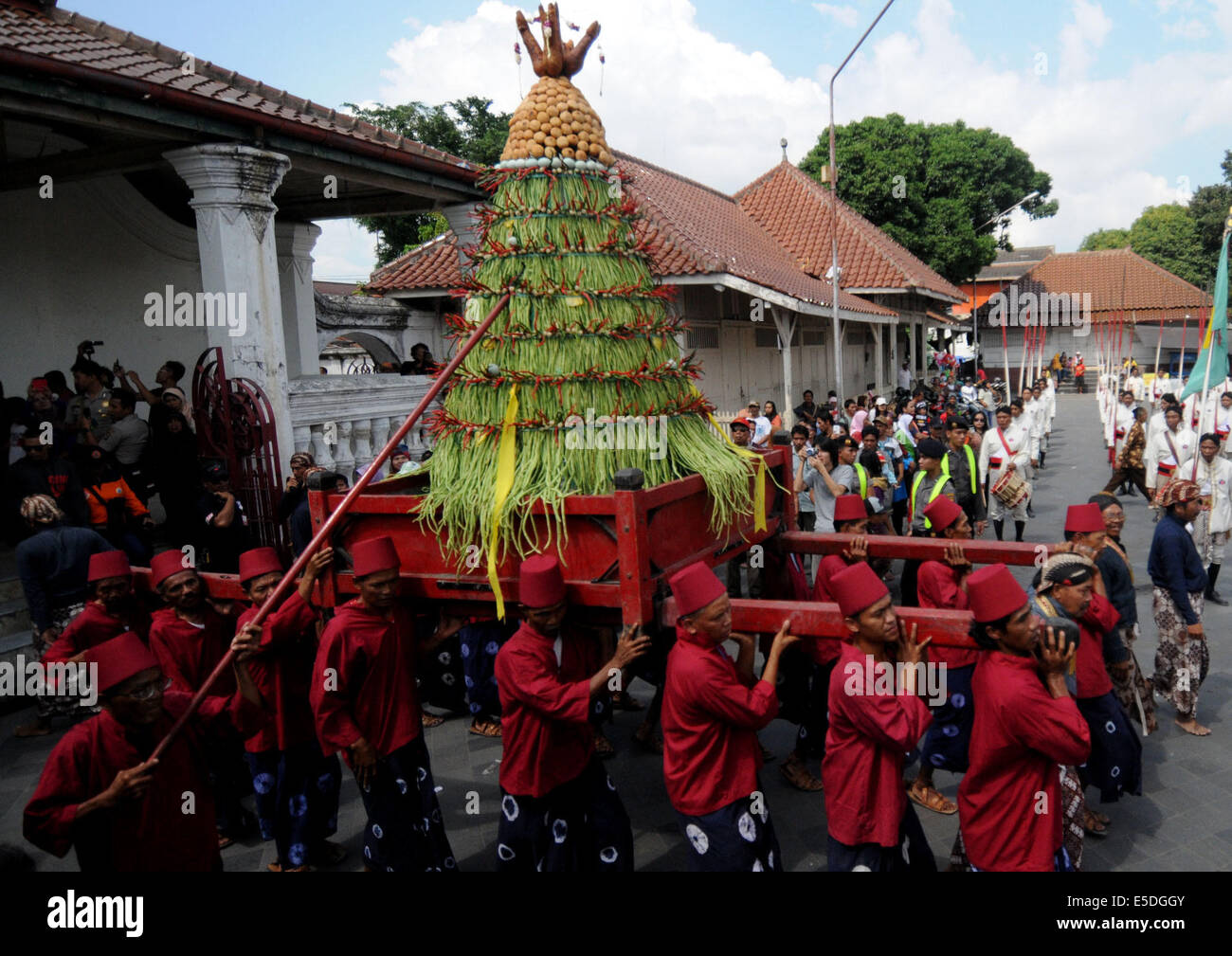 Yogyakarta, Indonesia. 29th July, 2014. Javanese people carry the ...