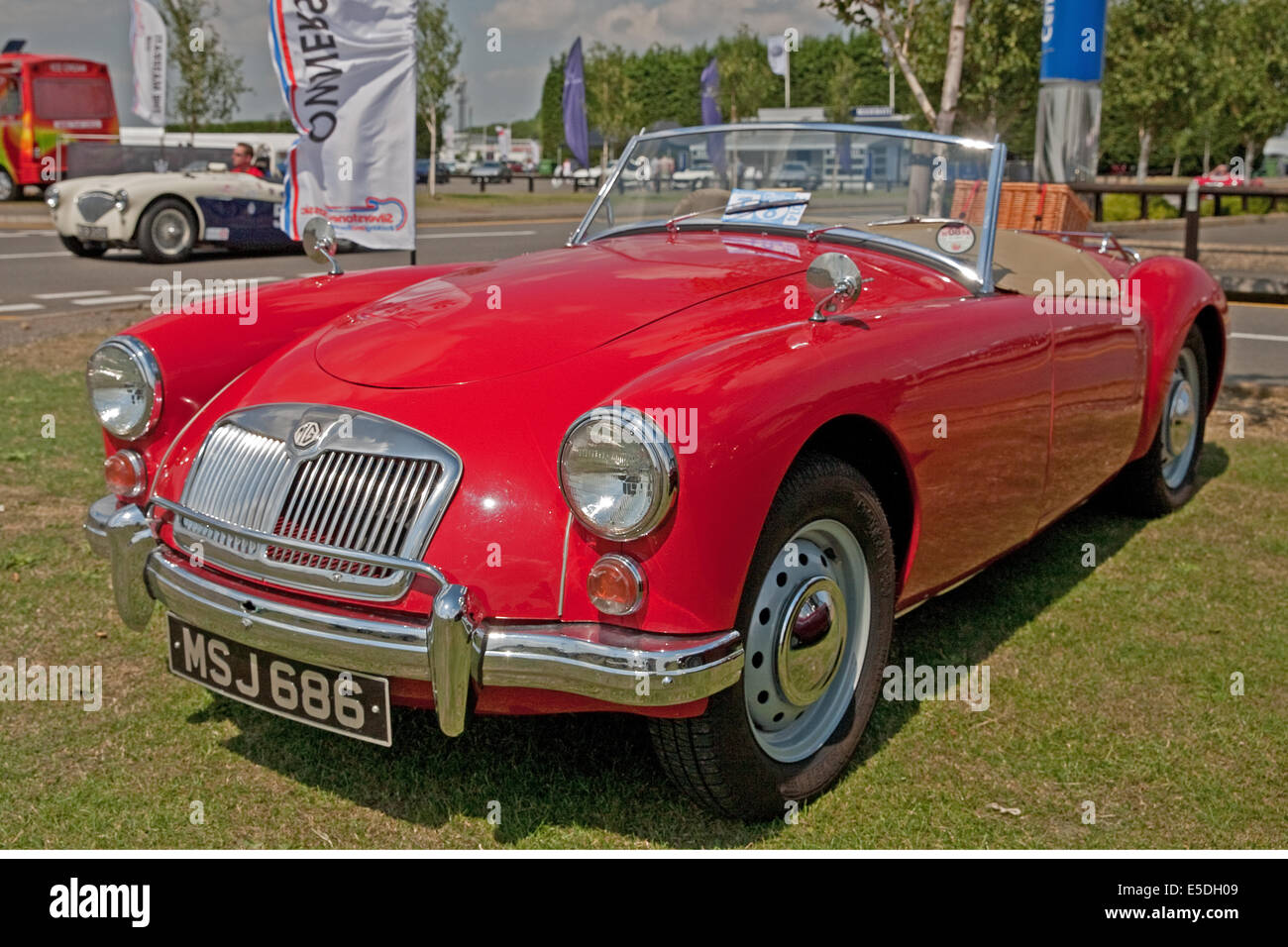 Mga race hi-res stock photography and images - Alamy