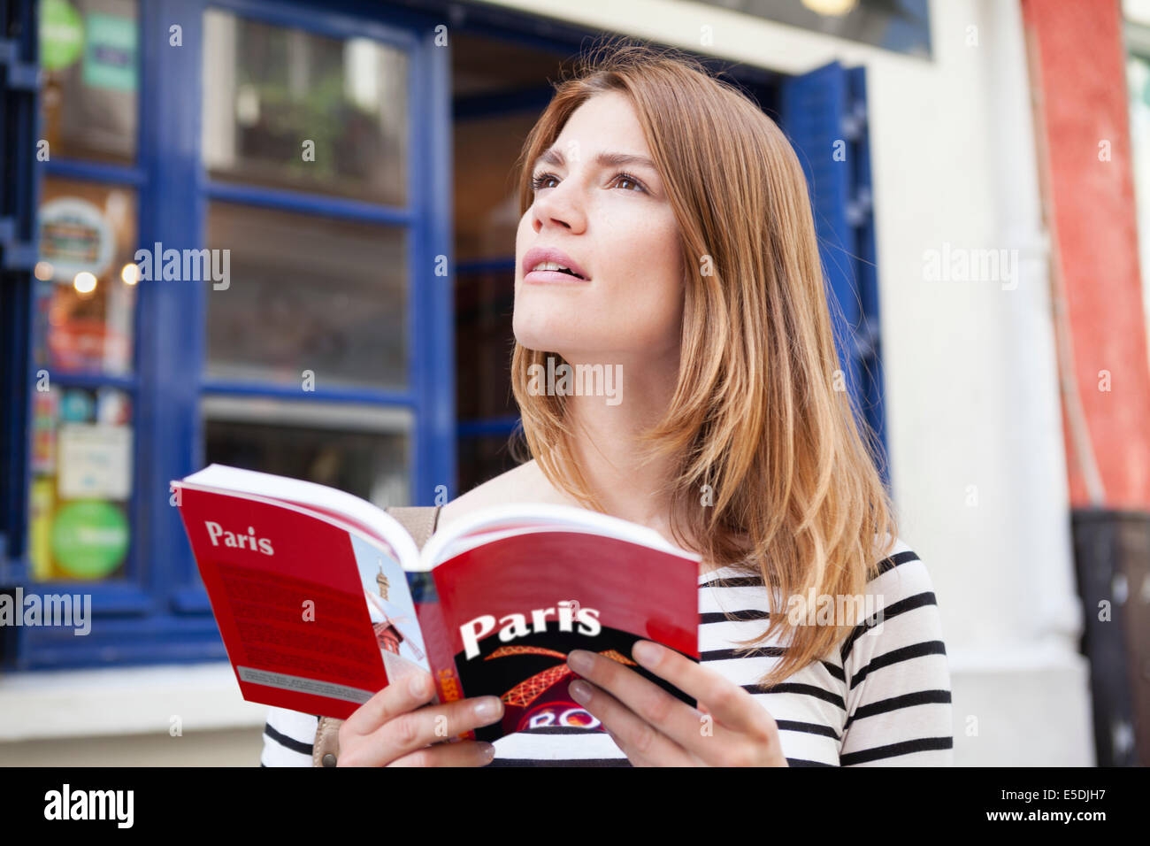Guidebook of paris hi-res stock photography and images - Alamy