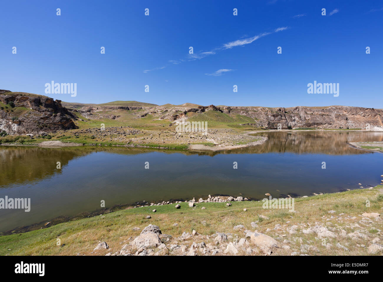 River tigris hi-res stock photography and images - Alamy
