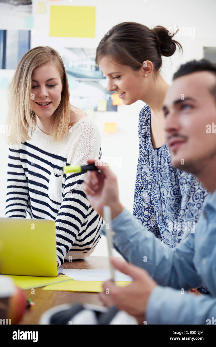 Connection group meeting hi-res stock photography and images - Alamy