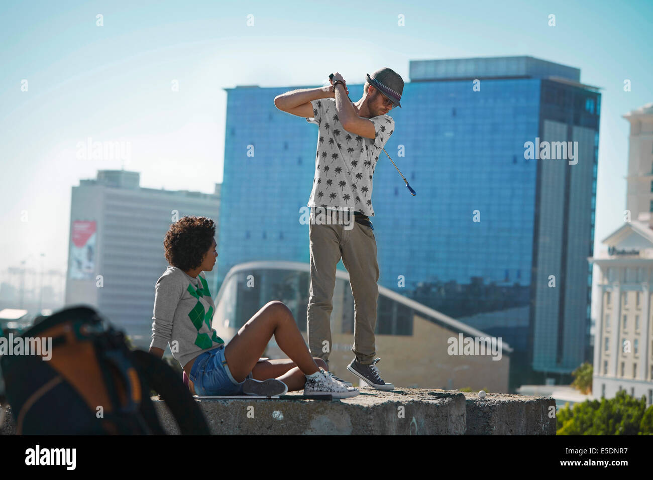 Urban golf hi-res stock photography and images - Alamy