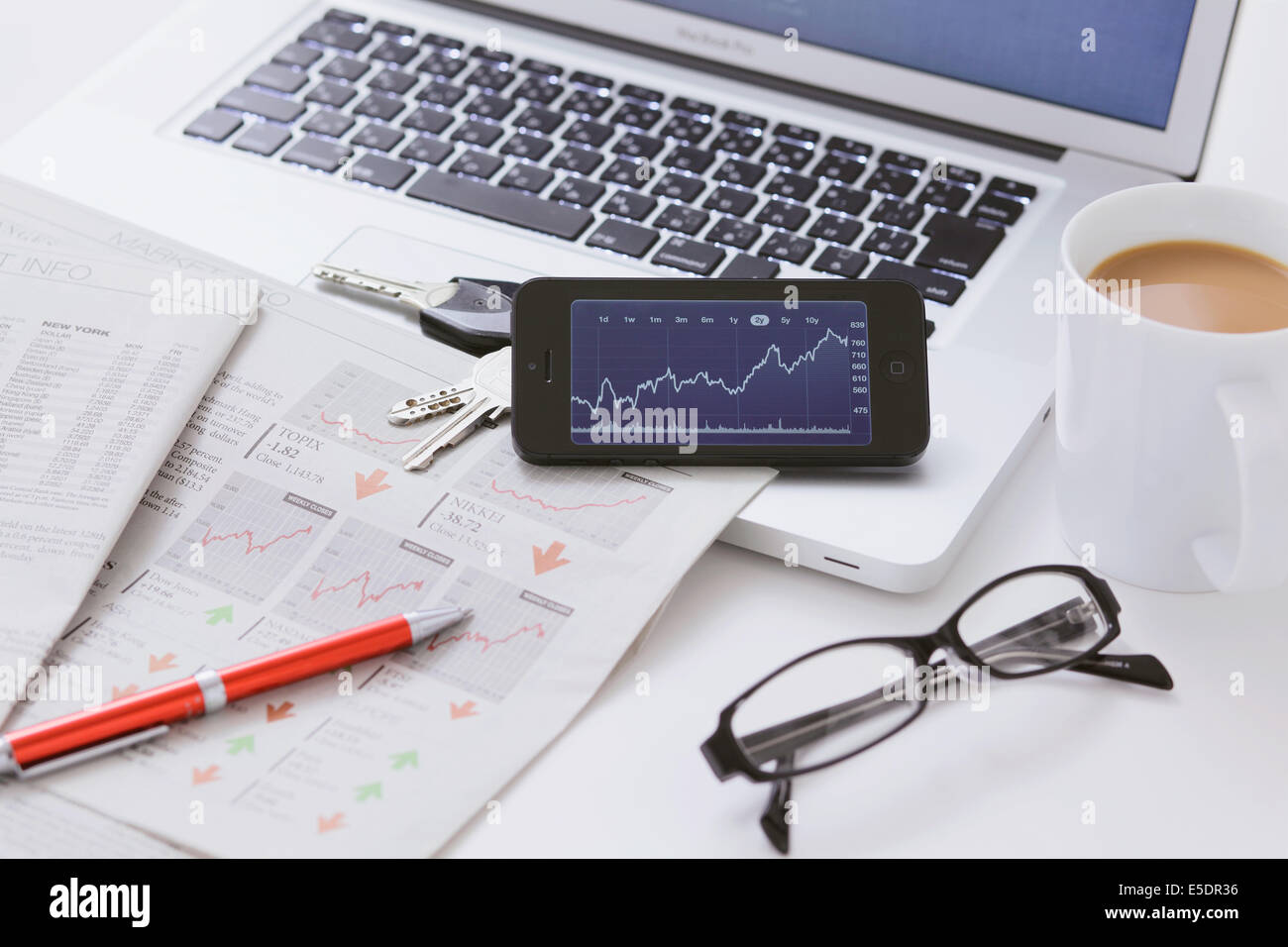 Chaotic Office High Resolution Stock Photography and Images - Alamy