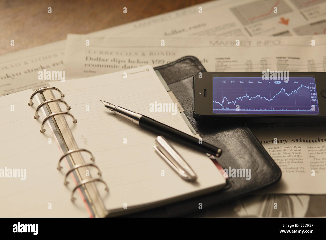 Chaotic office desk Stock Photo - Alamy