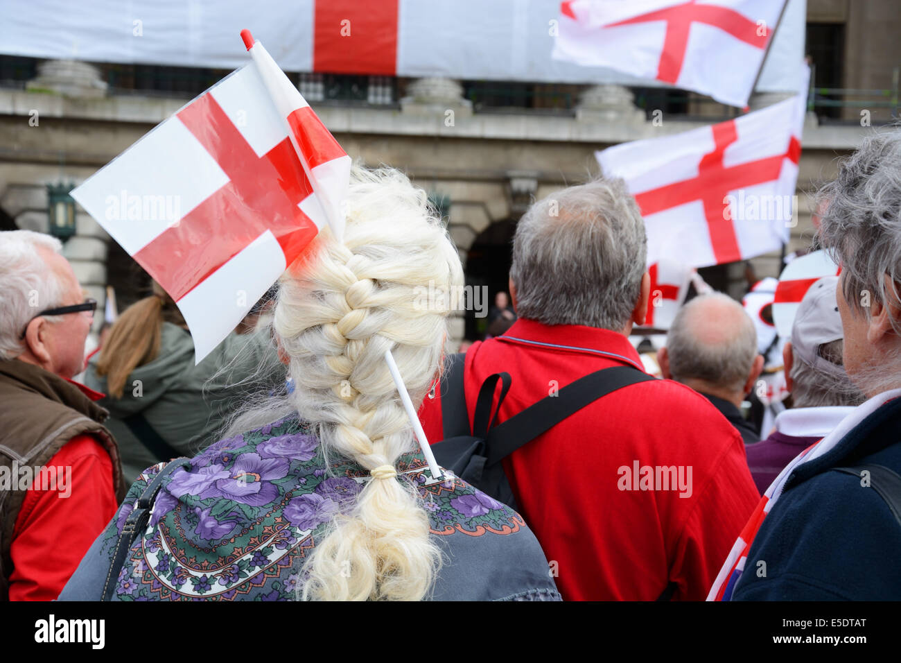 St george flag st georges flag hi-res stock photography and images - Alamy