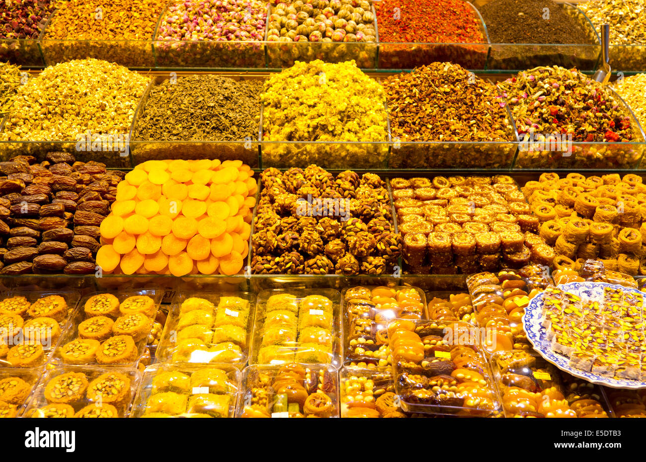 Turkish Sweets and Teas in Spice Bazaar, Istanbul Stock Photo - Alamy