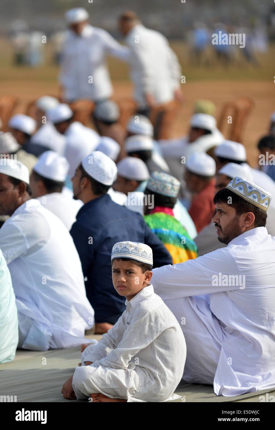 Colombo, Sri Lanka. 29th July, 2014. Sri Lankan Muslims take part in ...