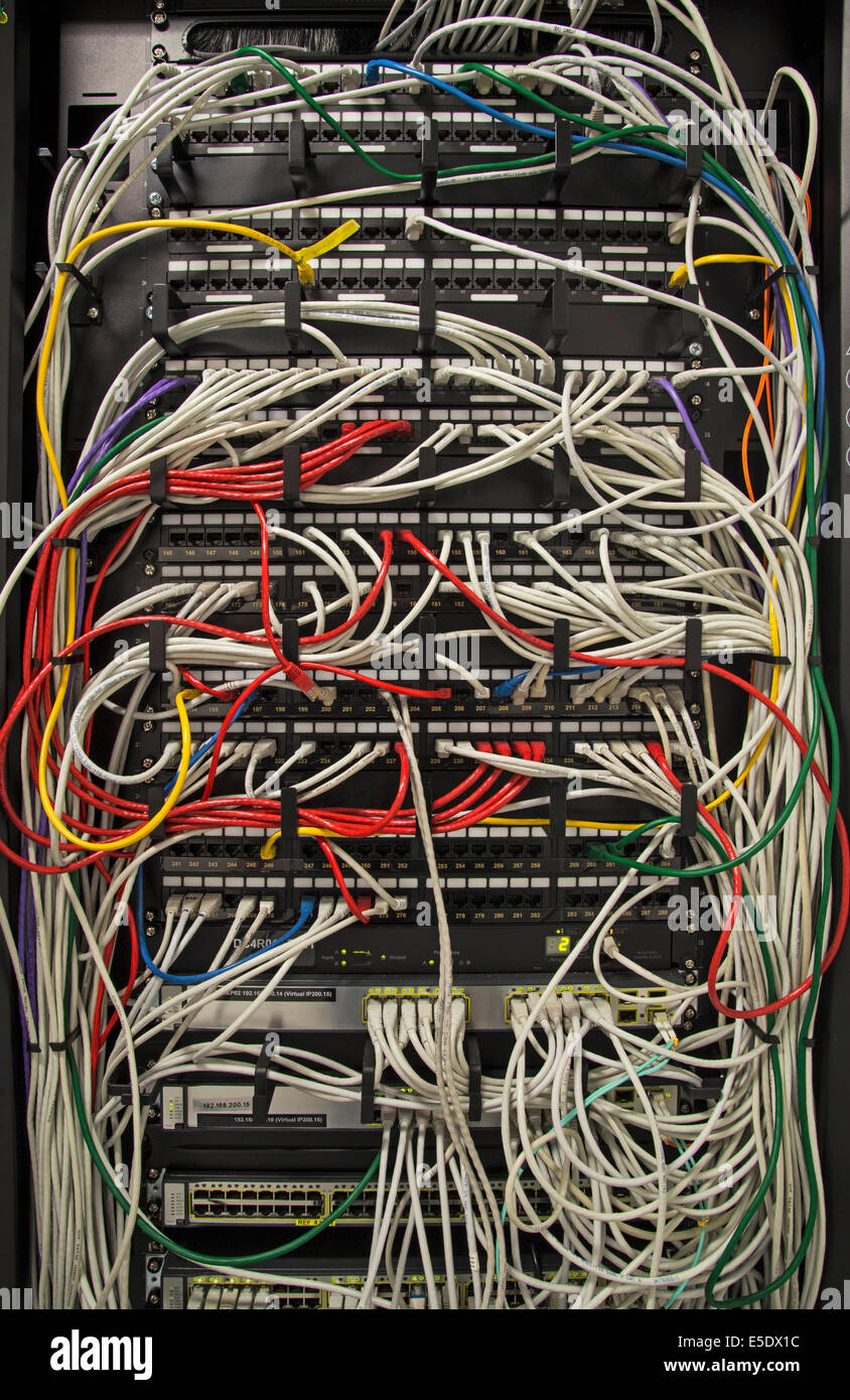 Network cabling hi-res stock photography and images - Alamy
