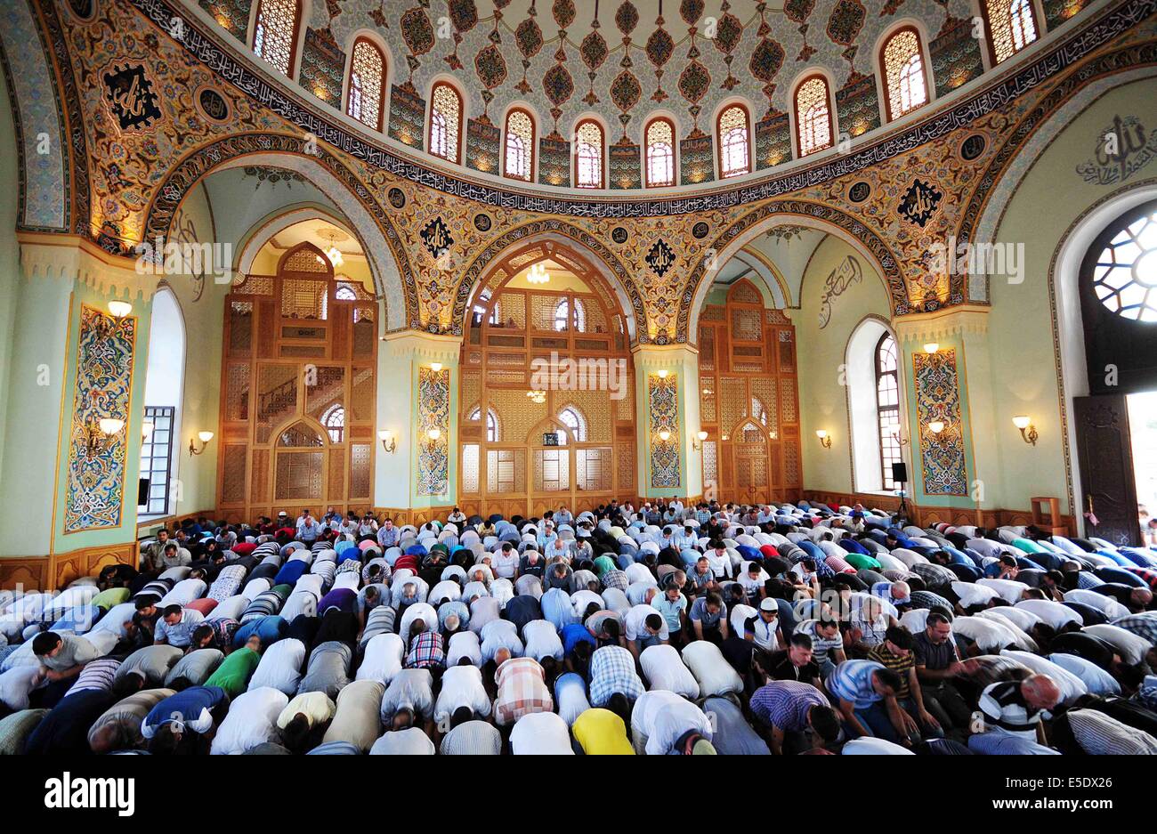 Baku, Azerbaijan. 29th July, 2014. Azerbaijani Muslims offer prayers to ...