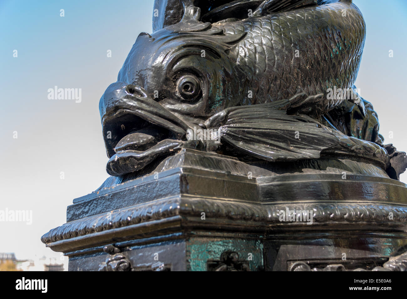 Victorian lamps london hi-res stock photography and images - Alamy