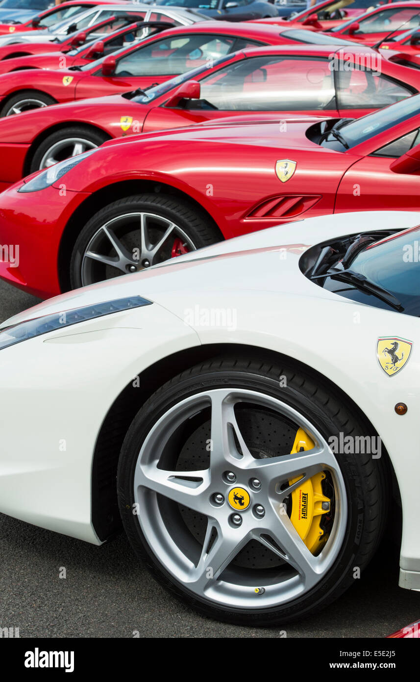 Lines of Ferrari cars Stock Photo - Alamy