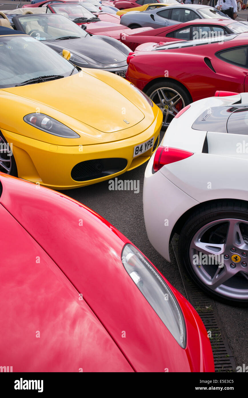 Lines of Ferrari cars Stock Photo - Alamy