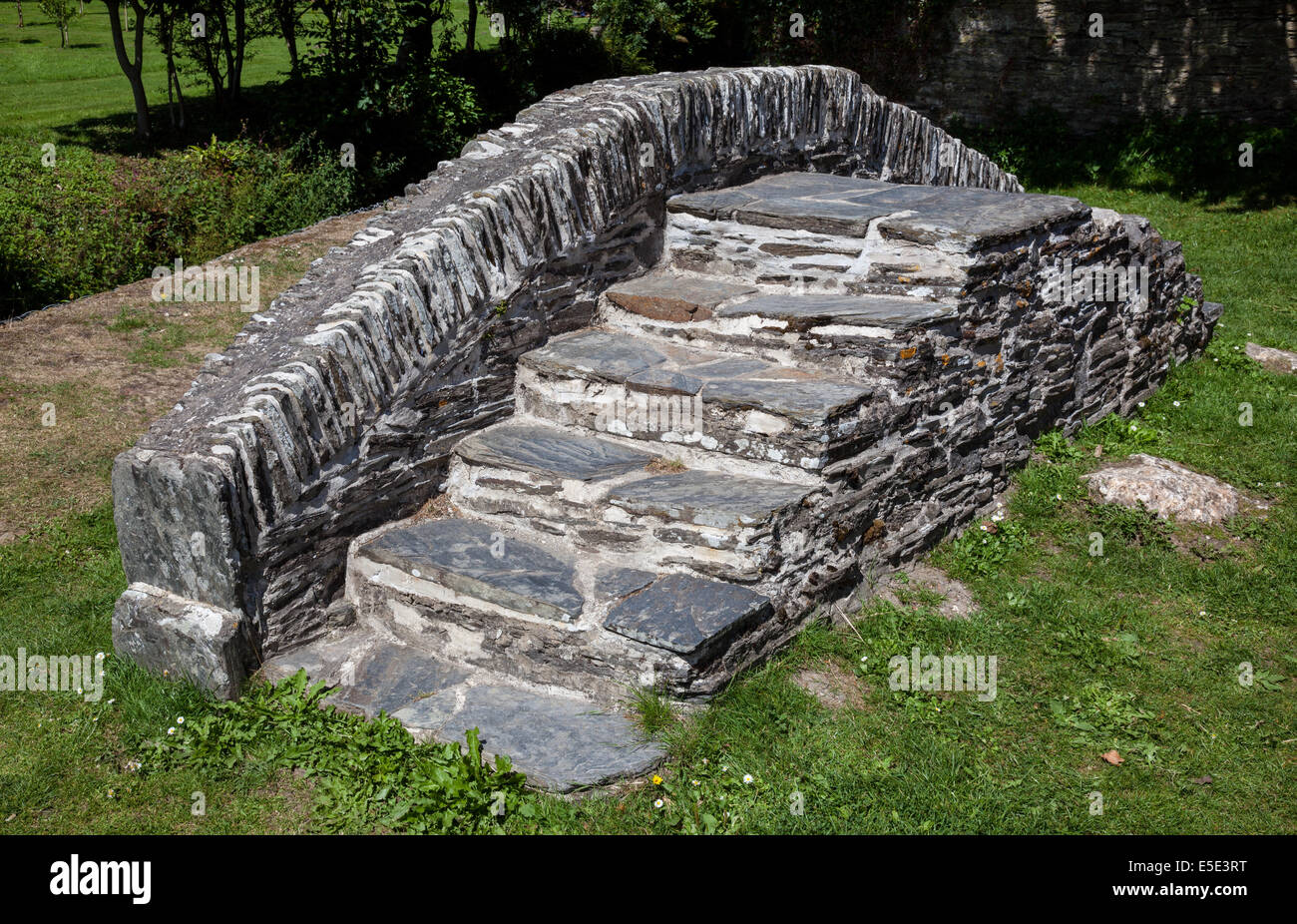 Horse mounting steps hi-res stock photography and images - Alamy
