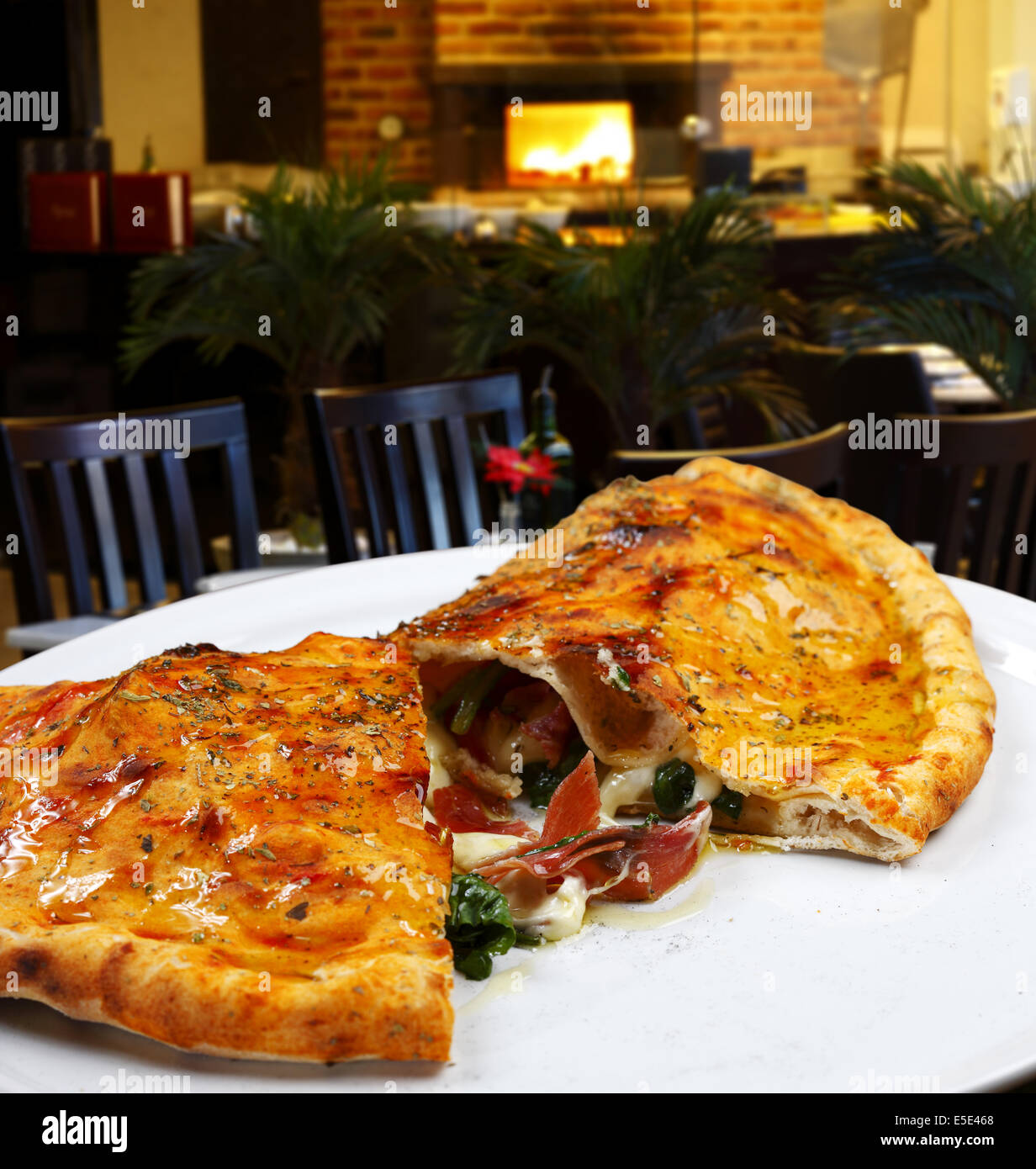 Ricotta cheese calzone hi-res stock photography and images - Alamy
