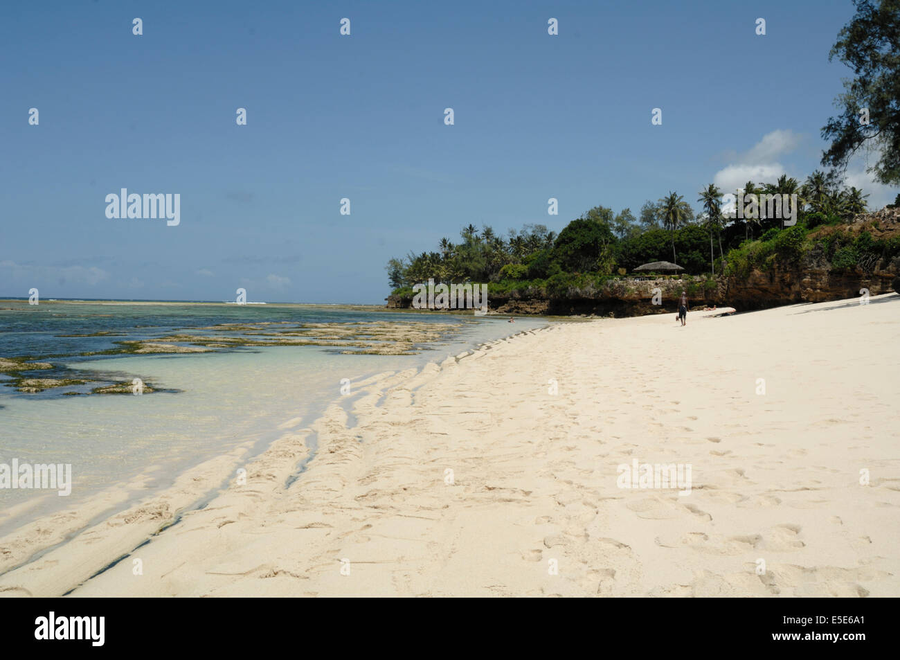Tiwi beach kenya hi-res stock photography and images - Alamy