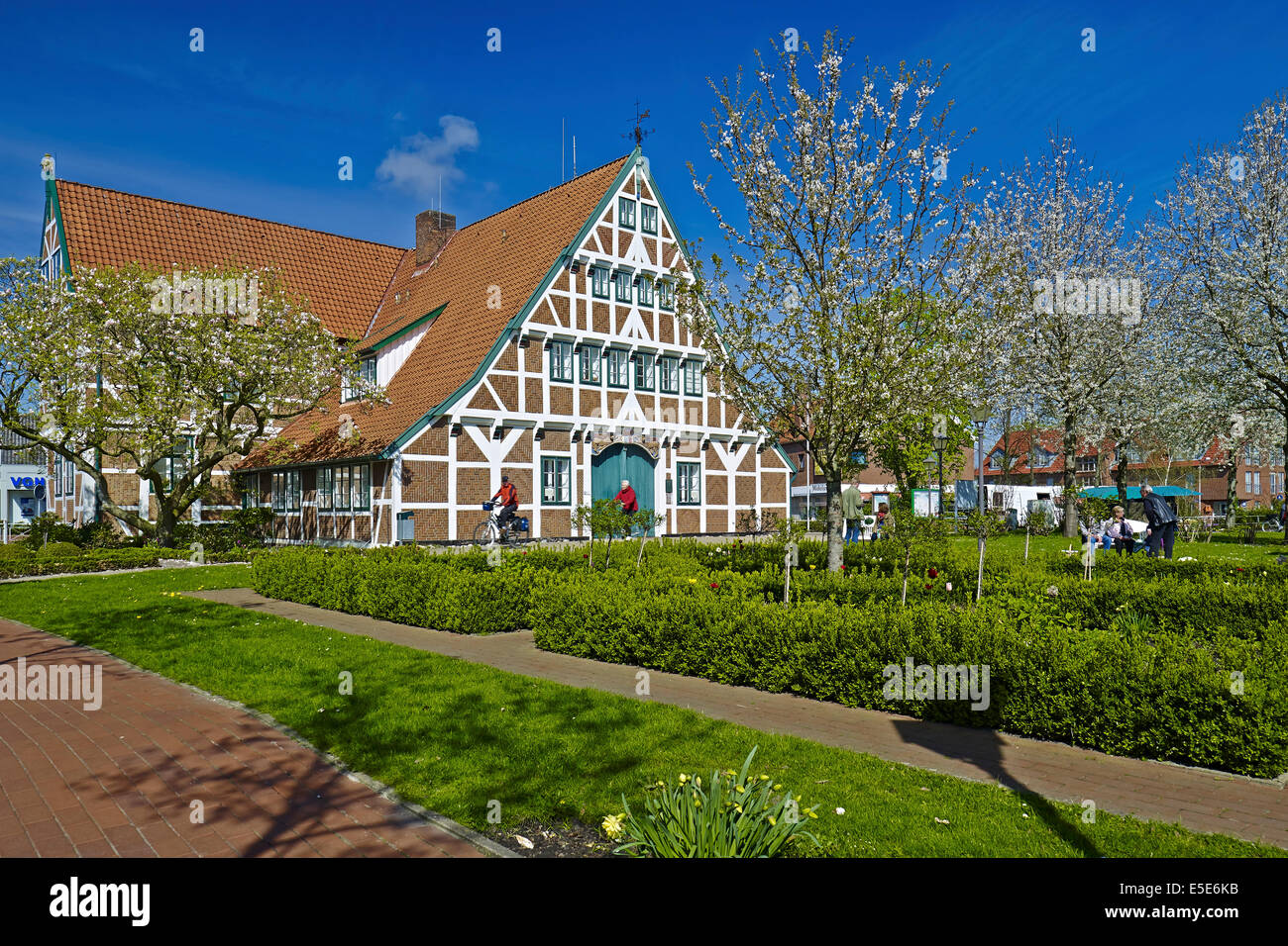Town hall of jork hi-res stock photography and images - Alamy