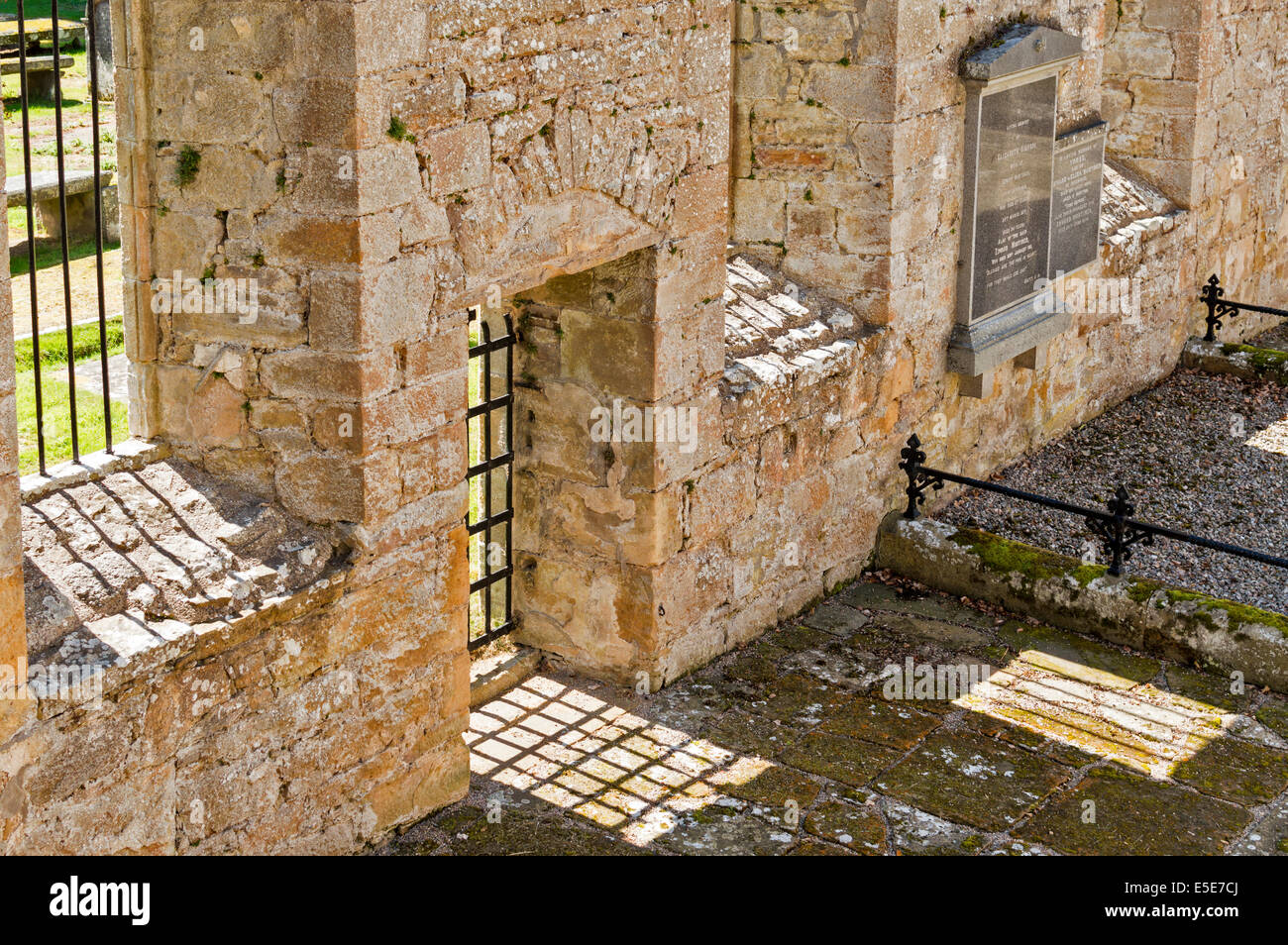 ST.PETER'S KIRK OR CHURCH DUFFUS MORAY INTERIOR OF THE KIRK WITH BARRED ...