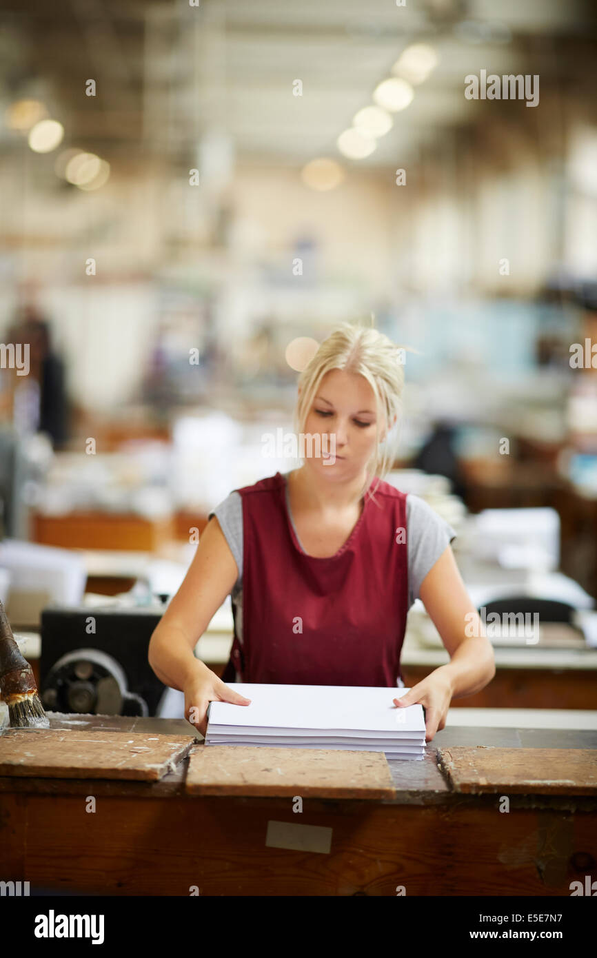 Book factory hi-res stock photography and images - Alamy