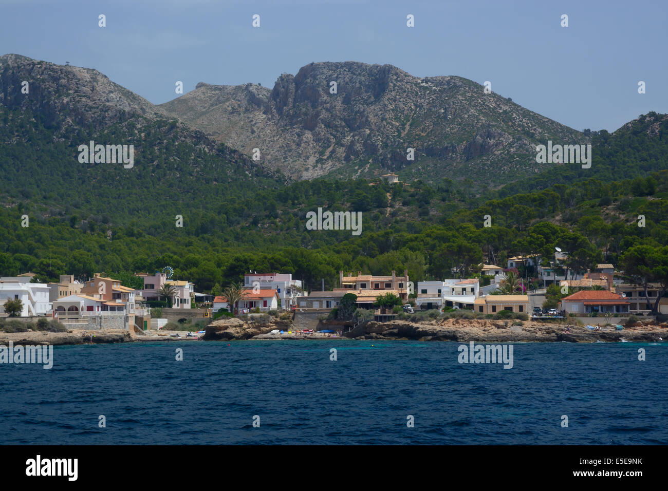 Summer ocean rentals hi-res stock photography and images - Alamy