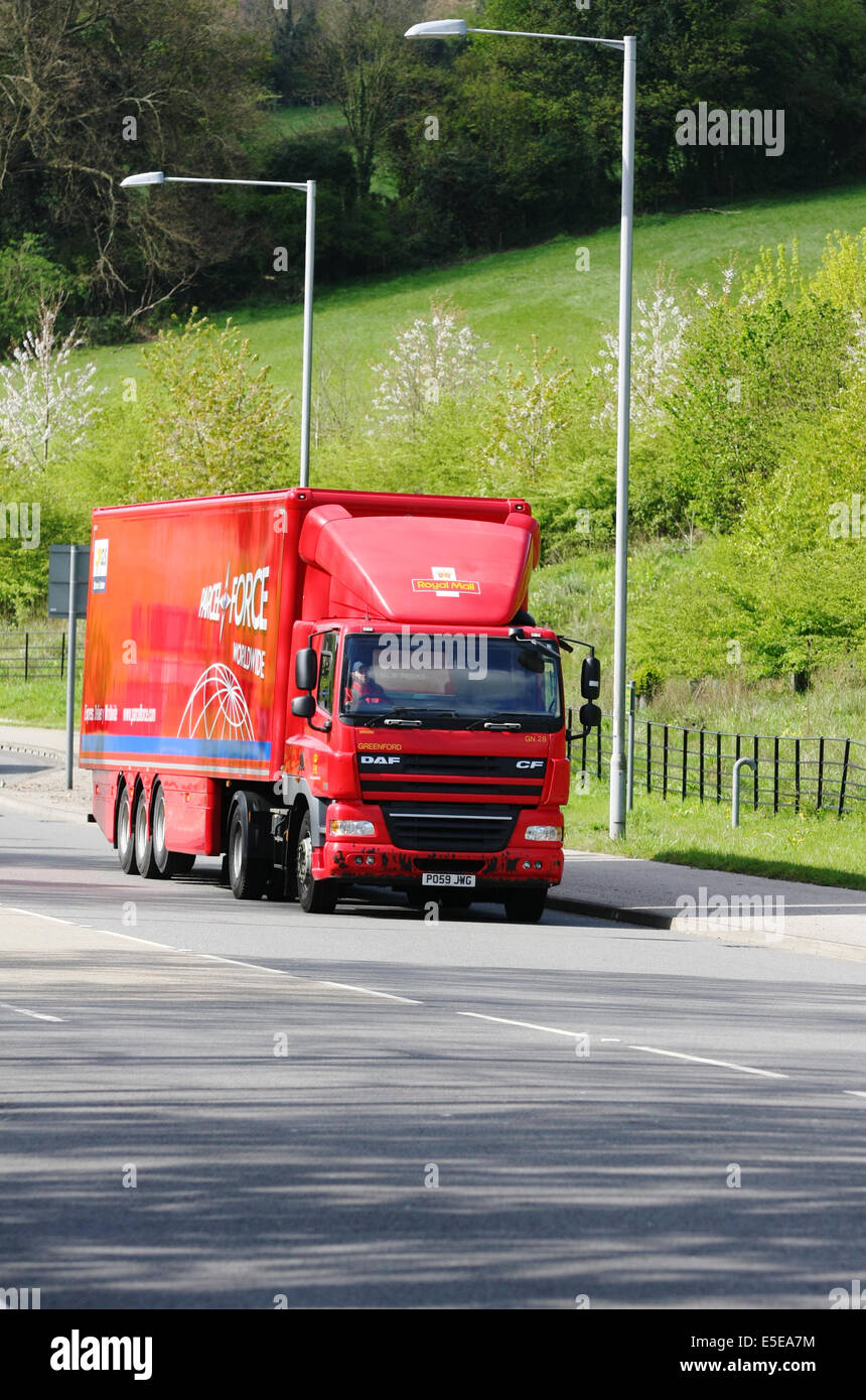 Parcelforce courier vehicle hi-res stock photography and images - Alamy