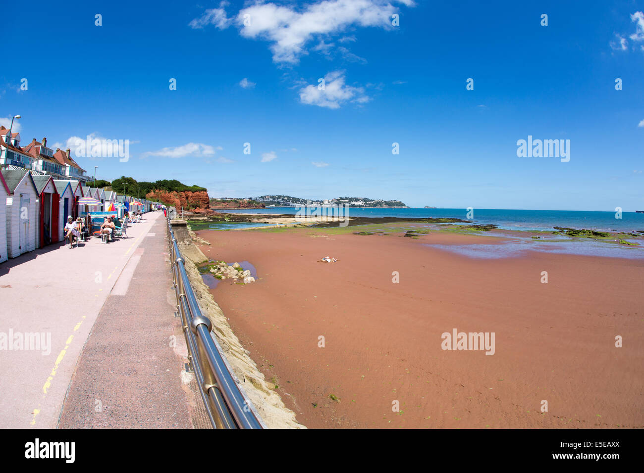 Paignton beach huts hi-res stock photography and images - Alamy