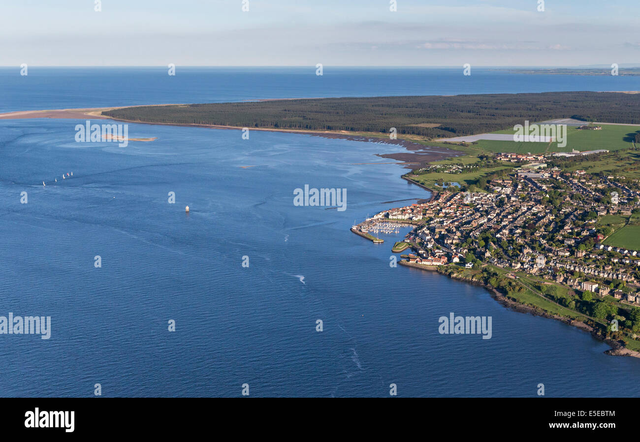Tayport beach hi-res stock photography and images - Alamy