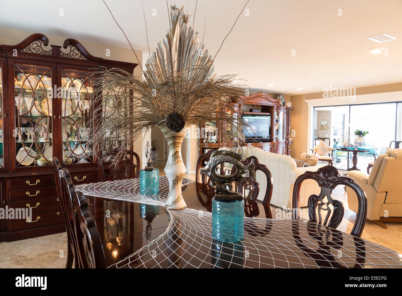 China showcase hi-res stock photography and images - Alamy