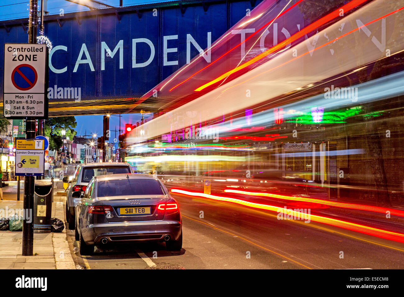 Camden bus hi-res stock photography and images - Alamy