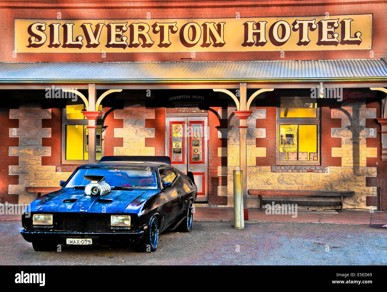 Mad max car hi-res stock photography and images - Alamy