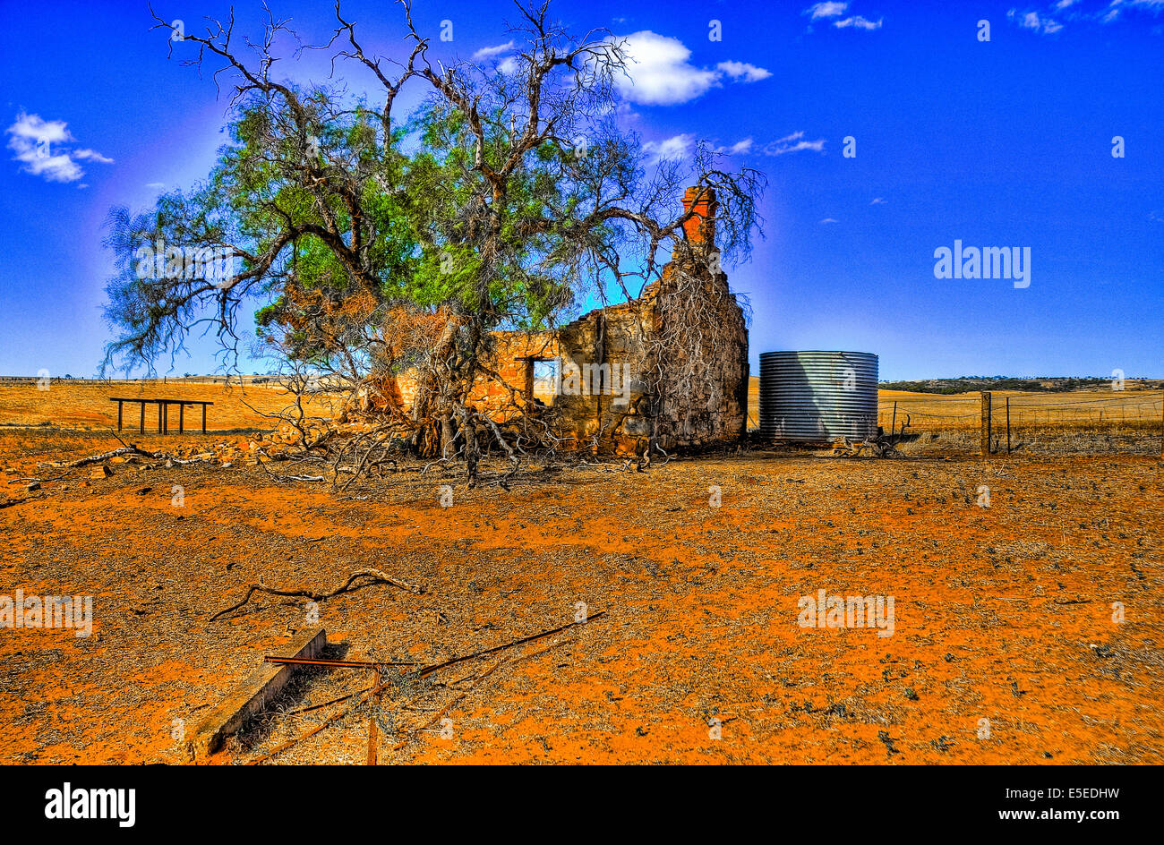 Australian cottage hi-res stock photography and images - Alamy