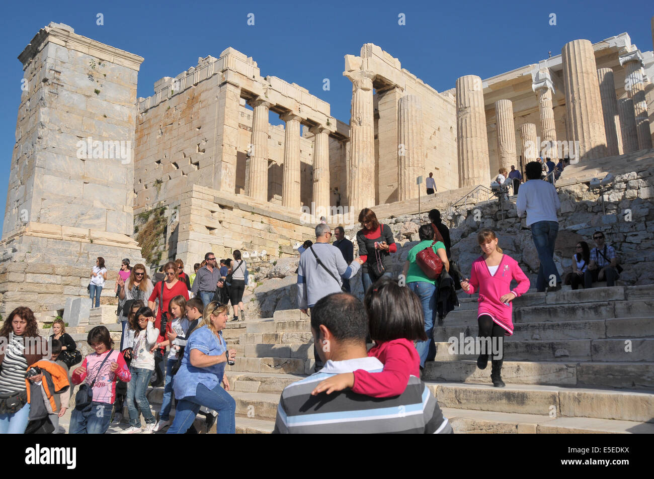 Tourists at the entrance to the Acropolis in Athens Stock Photo - Alamy